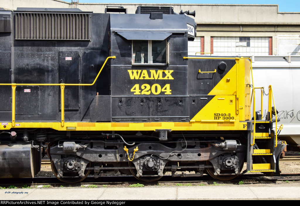 Blue Ridge Southern (WAMX) #4204 SD40-2 a close-up